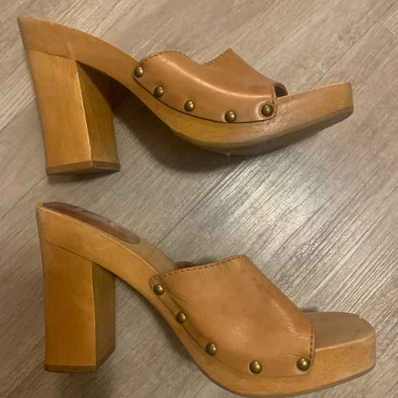 lei | Shoes | Vintage Lei Chunky Block Sandals | Poshmark